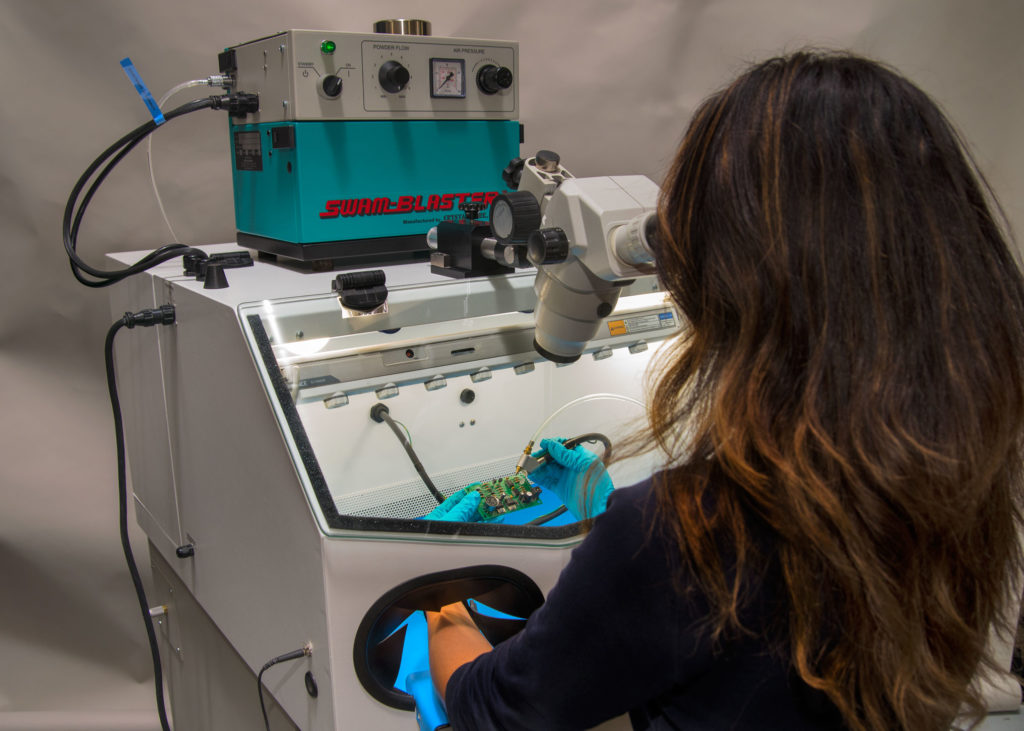 SWAM BLASTER® Micro Abrasive Blasters - Crystal Mark Micro Abrasive ...