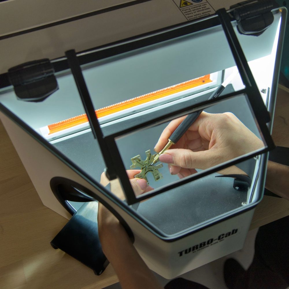 Bench Top Work Chambers with Built-In Dust Collection - Crystal Mark ...