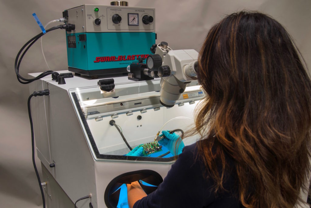 SWAM BLASTER® Micro Abrasive Blasters - Crystal Mark Micro Abrasive ...