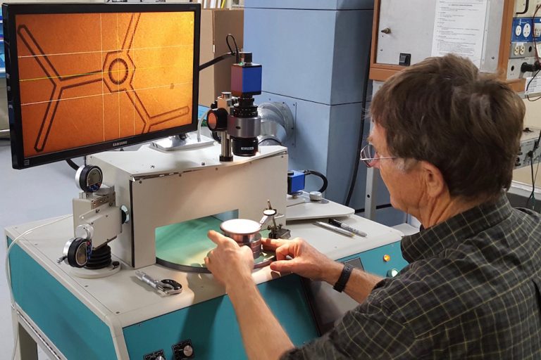 SWAM® C-5100 WAFER CORING AND CONTOURING SYSTEM - Crystal Mark Micro ...